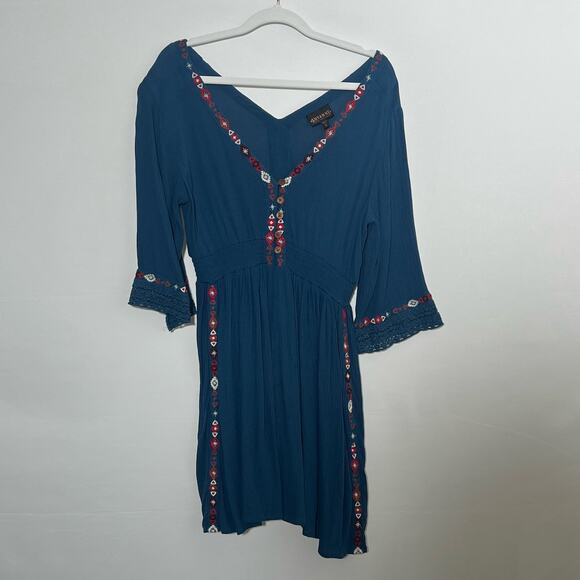 Shyanne | Dresses | Shyanne Embroidered V Neck Embroidered Western Boho ...